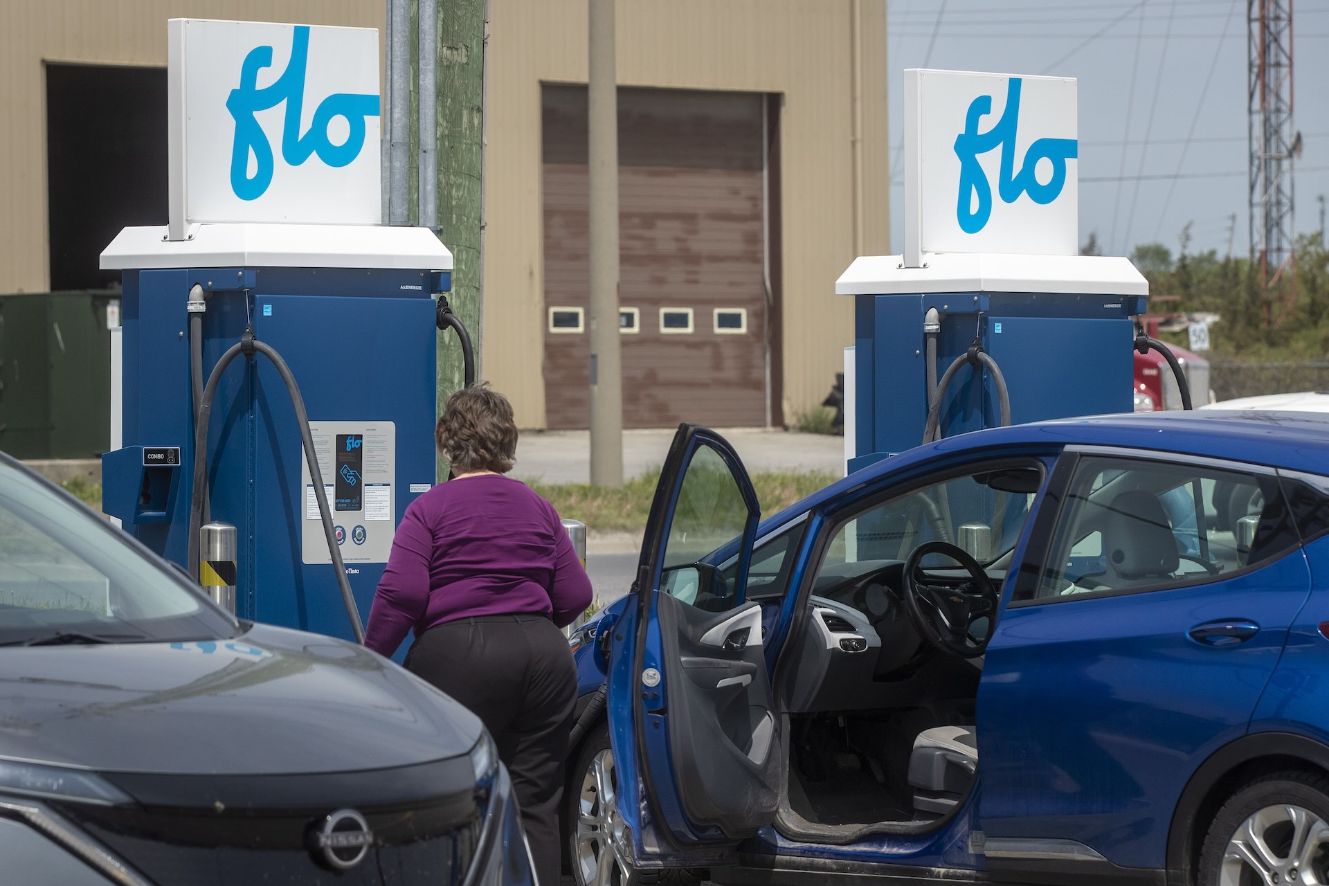 Canada's EV sales mandates get real in 2026. Automakers ask: Where are ...