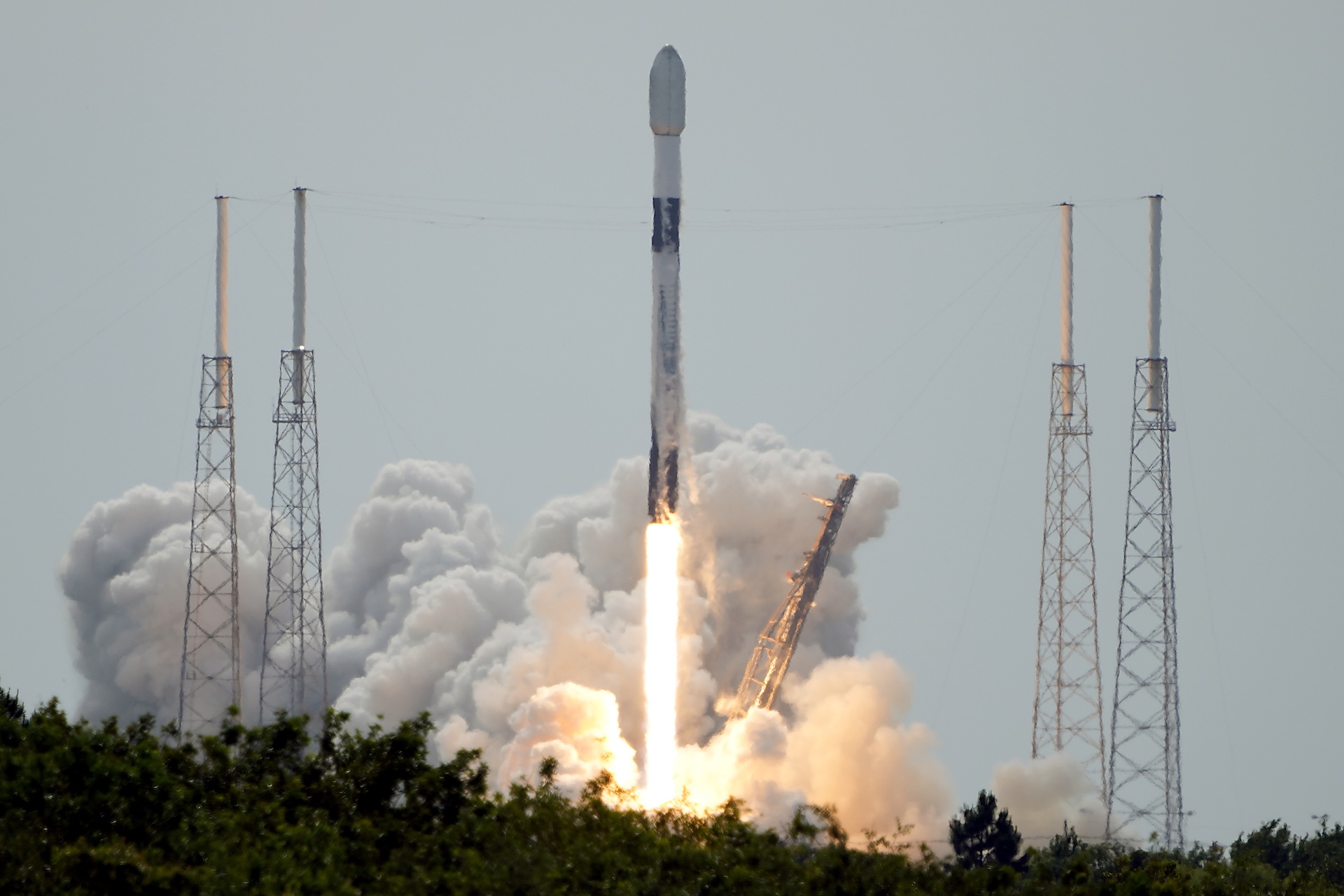 Quebec will stop subsidizing access to Elon Musk’s Starlink - The Logic
